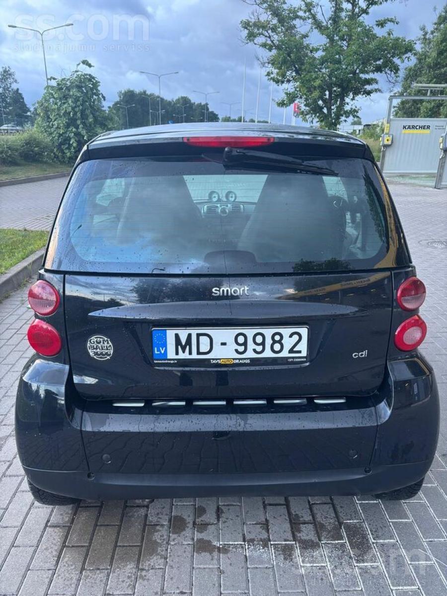 Black Smart Fortwo 2007 in Tukums, with an engine capacity of 0.80 L and mileage of 162 thousand km for 2800 €, photo 3 on AUTOMOTO.COM.LV