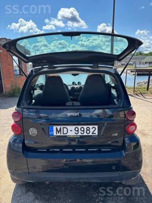 Black Smart Fortwo 2007 in Tukums, with an engine capacity of 0.80 L and mileage of 162 thousand km for 2800 €, photo 14 on AUTOMOTO.COM.LV