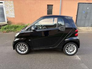 Melns Smart Fortwo 2011 Panevēža, ar dzinēja tilpumu 1.00 L un nobraukumu 215 tūkst. km par 2899 €, foto 3 vietnē AUTOMOTO.COM.LV