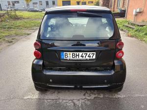 Melns Smart Fortwo 2011 Panevēža, ar dzinēja tilpumu 1.00 L un nobraukumu 215 tūkst. km par 2899 €, foto 5 vietnē AUTOMOTO.COM.LV