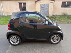 Melns Smart Fortwo 2011 Panevēža, ar dzinēja tilpumu 1.00 L un nobraukumu 215 tūkst. km par 2899 €, foto 7 vietnē AUTOMOTO.COM.LV