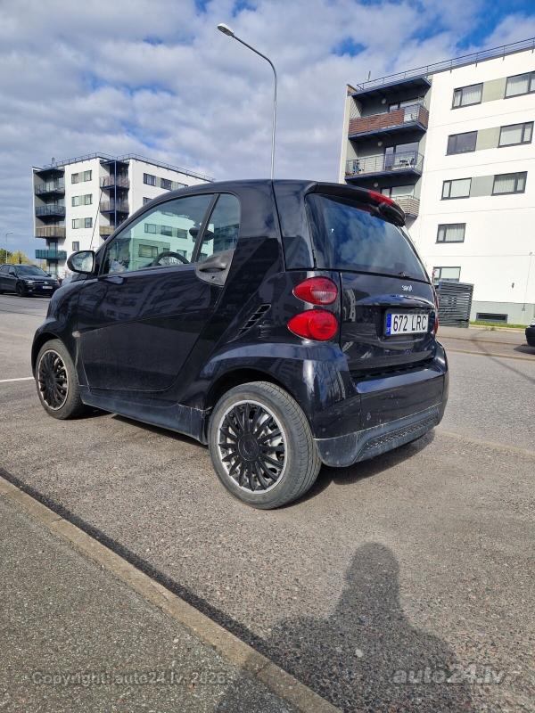 Melns Smart Fortwo 2012 Tallina, ar dzinēja tilpumu 0.80 L un nobraukumu 0 tūkst. km par 3500 €, foto 3 vietnē AUTOMOTO.COM.LV