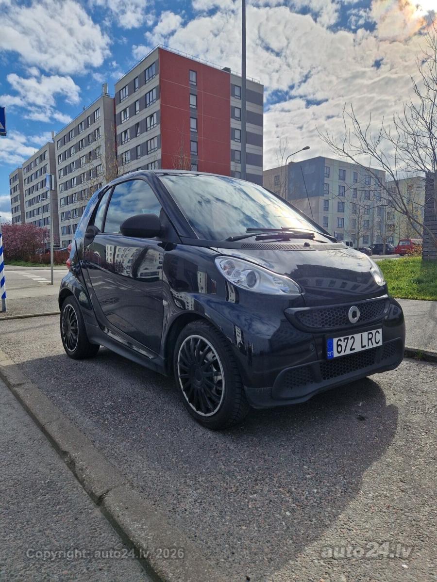 Black Smart Fortwo 2012 in Tallinn, with an engine capacity of 0.80 L and mileage of 0 thousand km for 3500 €, photo 9 on AUTOMOTO.COM.LV
