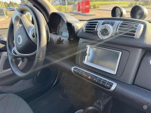 Black Smart Fortwo 2012 in Vilnius, with an engine capacity of 1.00 L and mileage of 90 thousand km for 3850 €, photo 19 on AUTOMOTO.COM.LV