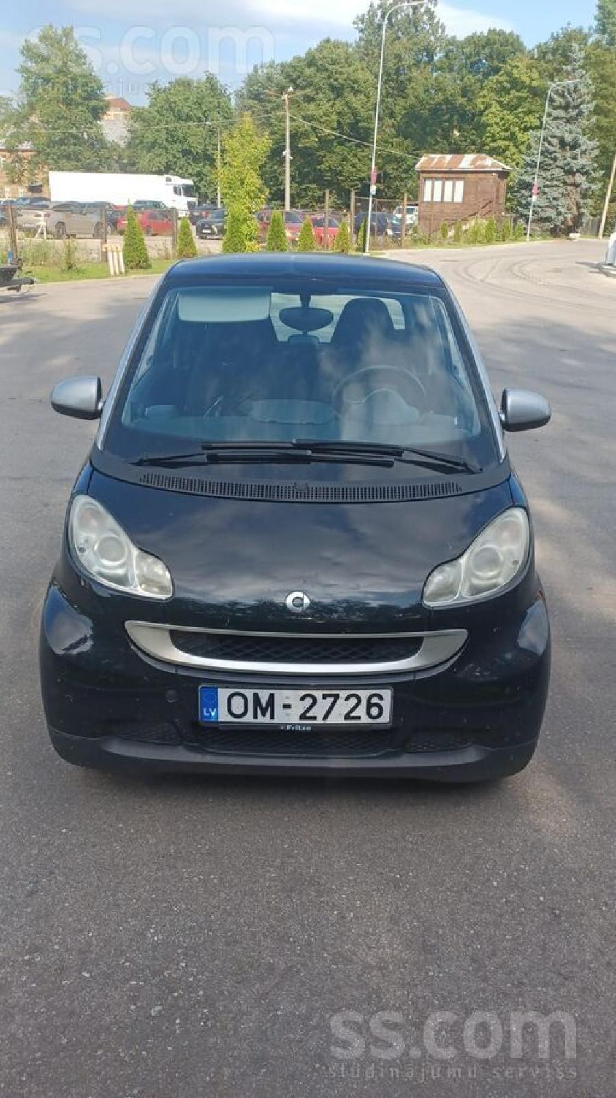 Black Smart Fortwo 2008 in Riga, with an engine capacity of 1.00 L and mileage of 200 thousand km for 2999 €, photo 1 on AUTOMOTO.COM.LV
