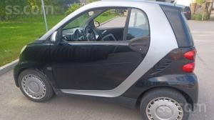 Black Smart Fortwo 2008 in Riga, with an engine capacity of 1.00 L and mileage of 200 thousand km for 2999 €, photo 5 on AUTOMOTO.COM.LV