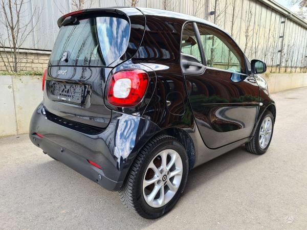 Melns Smart Fortwo 2015 Kauņa, ar dzinēja tilpumu 1.00 L un nobraukumu 130 tūkst. km par 7200 €, foto 8 vietnē AUTOMOTO.COM.LV