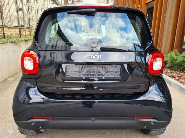 Melns Smart Fortwo 2015 Kauņa, ar dzinēja tilpumu 1.00 L un nobraukumu 130 tūkst. km par 7200 €, foto 10 vietnē AUTOMOTO.COM.LV
