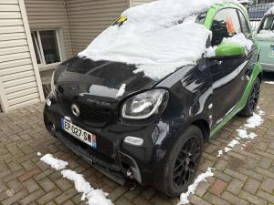 Melns Smart Fortwo 2017 Viļņa, ar dzinēja tilpumu 0.00 L un nobraukumu 31 tūkst. km par 4200 €, foto  vietnē AUTOMOTO.COM.LV