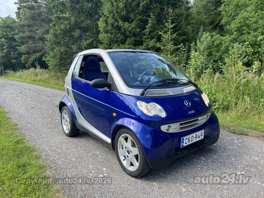 Zils Smart Fortwo 2003 Tallina, ar dzinēja tilpumu 0.70 L un nobraukumu 135 tūkst. km par 2999 €, foto 1 vietnē AUTOMOTO.COM.LV