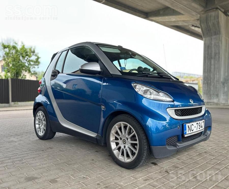 Blue Smart Fortwo 2007 in Daugavpils, with an engine capacity of 0.80 L and mileage of 175 thousand km for 3444 €, photo 3 on AUTOMOTO.COM.LV