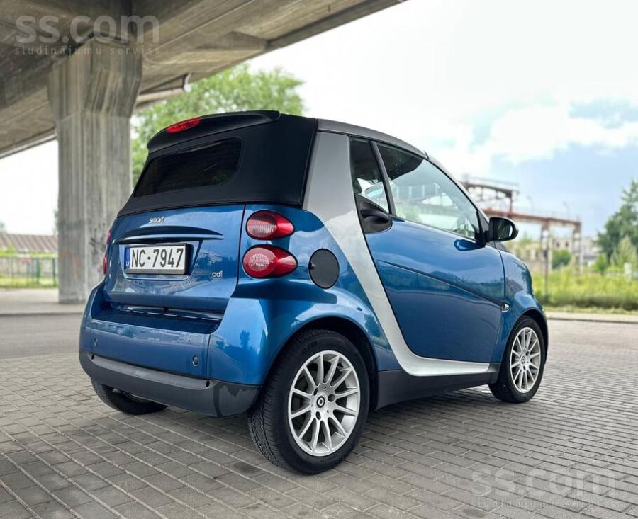 Blue Smart Fortwo 2007 in Daugavpils, with an engine capacity of 0.80 L and mileage of 175 thousand km for 3444 €, photo 5 on AUTOMOTO.COM.LV