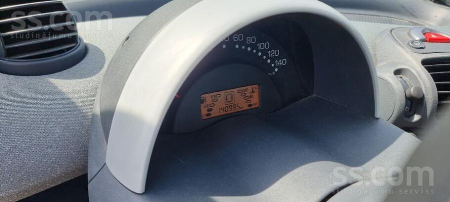 Blue Smart Fortwo 2006 in Ogre, with an engine capacity of 0.80 L and mileage of 140 thousand km for 1700 €, photo 6 on AUTOMOTO.COM.LV