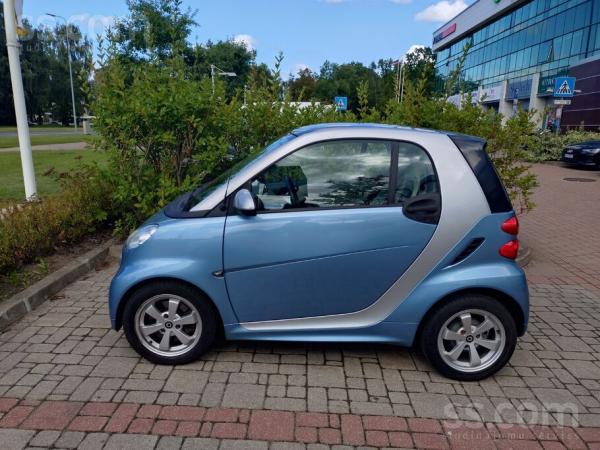 Blue Smart Fortwo 2013 in Riga, with an engine capacity of 1.00 L and mileage of 70 thousand km for 4750 €, photo 1 on AUTOMOTO.COM.LV