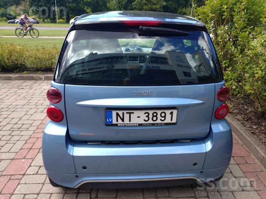 Blue Smart Fortwo 2013 in Riga, with an engine capacity of 1.00 L and mileage of 70 thousand km for 4750 €, photo 8 on AUTOMOTO.COM.LV