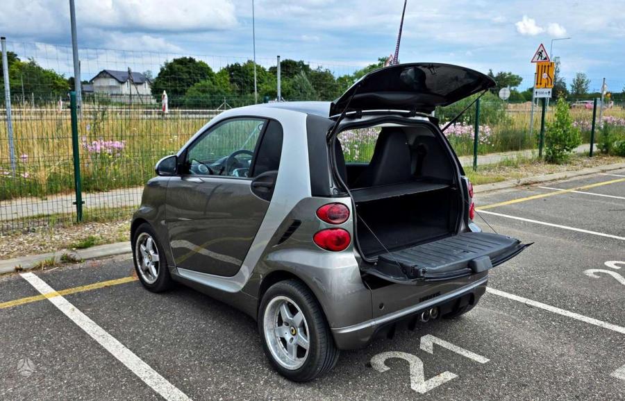 Brūns Smart Fortwo 2011 Viļņa, ar dzinēja tilpumu 1.00 L un nobraukumu 137 tūkst. km par 4900 €, foto 11 vietnē AUTOMOTO.COM.LV