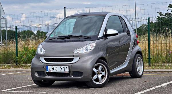 Brown Smart Fortwo 2011 in Vilnius, with an engine capacity of 1.00 L and mileage of 137 thousand km for 3990 €, photo 4 on AUTOMOTO.COM.LV