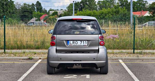 Brown Smart Fortwo 2011 in Vilnius, with an engine capacity of 1.00 L and mileage of 137 thousand km for 3990 €, photo 6 on AUTOMOTO.COM.LV