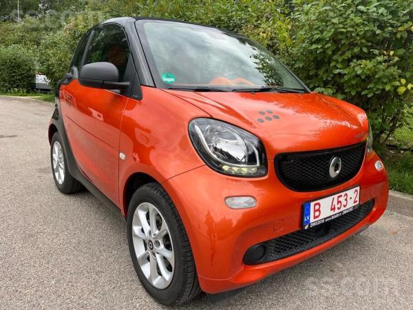 Brūns Smart Fortwo 2017 Rīga, ar dzinēja tilpumu 0.60 L un nobraukumu 0 tūkst. km par 8350 €, foto 1 vietnē AUTOMOTO.COM.LV