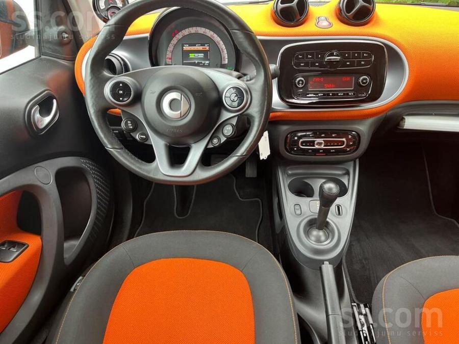 Brūns Smart Fortwo 2017 Rīga, ar dzinēja tilpumu 0.60 L un nobraukumu 0 tūkst. km par 8350 €, foto 3 vietnē AUTOMOTO.COM.LV