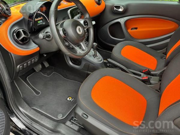 Brūns Smart Fortwo 2017 Rīga, ar dzinēja tilpumu 0.60 L un nobraukumu 0 tūkst. km par 8350 €, foto 6 vietnē AUTOMOTO.COM.LV