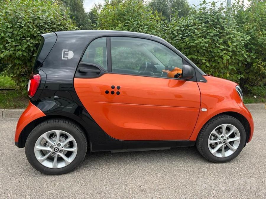 Brūns Smart Fortwo 2017 Rīga, ar dzinēja tilpumu 0.60 L un nobraukumu 0 tūkst. km par 8350 €, foto 12 vietnē AUTOMOTO.COM.LV