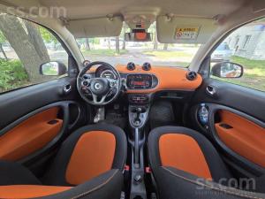 Brūns Smart Fortwo 2017 Rīga, ar dzinēja tilpumu 1.00 L un nobraukumu 0 tūkst. km par 7990 €, foto 4 vietnē AUTOMOTO.COM.LV