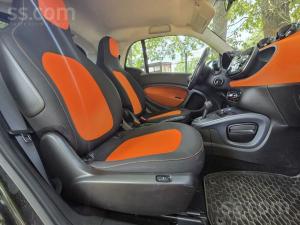 Brūns Smart Fortwo 2017 Rīga, ar dzinēja tilpumu 1.00 L un nobraukumu 0 tūkst. km par 7990 €, foto 8 vietnē AUTOMOTO.COM.LV