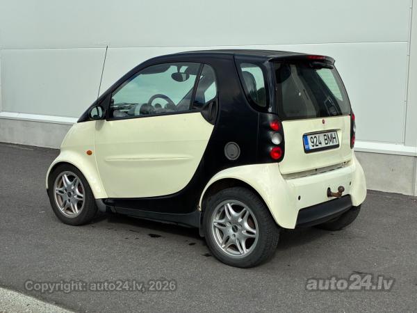 Smart Fortwo 2004 Tallina vietnē Smart Fortwo 2004 Tallina, ar dzinēja tilpumu 0.80 L un nobraukumu 164 tūkst. km par 1799 €, foto 5 vietnē AUTOMOTO.COM.LV