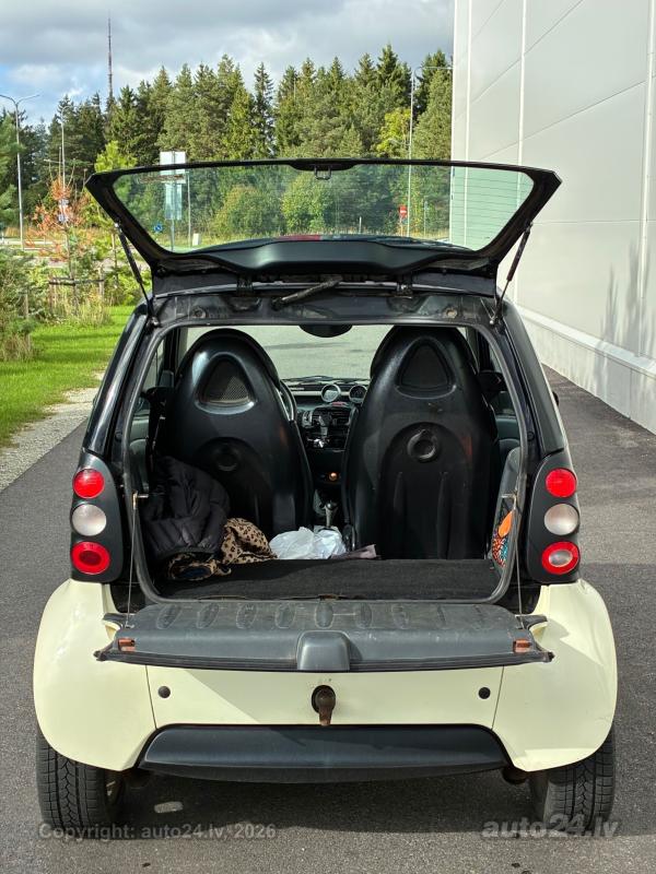 Smart Fortwo 2004 Tallina vietnē Smart Fortwo 2004 Tallina, ar dzinēja tilpumu 0.80 L un nobraukumu 164 tūkst. km par 1799 €, foto 6 vietnē AUTOMOTO.COM.LV