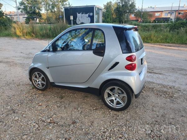 Smart Fortwo 2010 in Riga, with an engine capacity of 1.00 L and mileage of 61 thousand km for 3750 €, photo 2 on AUTOMOTO.COM.LV