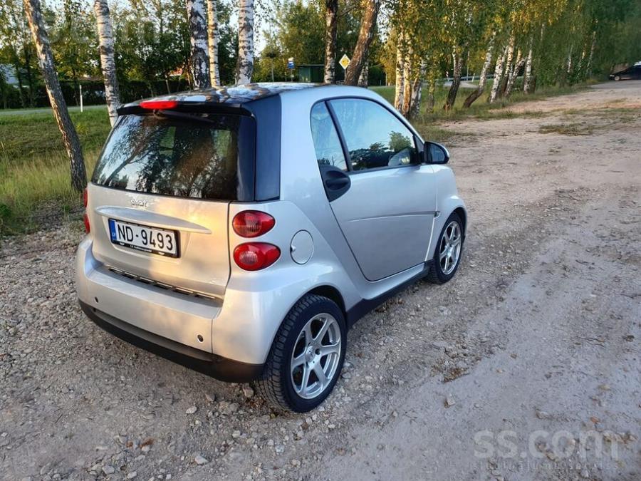 Smart Fortwo 2010 Rīga, ar dzinēja tilpumu 1.00 L un nobraukumu 61 tūkst. km par 3750 €, foto 4 vietnē AUTOMOTO.COM.LV
