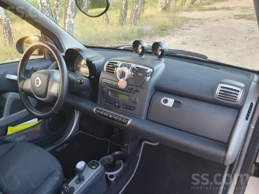 Smart Fortwo 2010 Rīga, ar dzinēja tilpumu 1.00 L un nobraukumu 61 tūkst. km par 3750 €, foto 7 vietnē AUTOMOTO.COM.LV