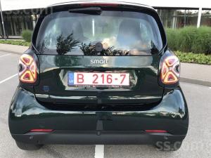 Green Smart Fortwo 2022 in Riga, with an engine capacity of 0.60 L and mileage of 28 thousand km for 7100 €, photo 6 on AUTOMOTO.COM.LV
