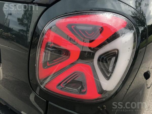 Green Smart Fortwo 2022 in Riga, with an engine capacity of 1.00 L and mileage of 28 thousand km for 6860 €, photo 10 on AUTOMOTO.COM.LV