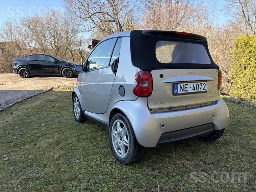 Pelēks Smart Fortwo 2005 Tukums, ar dzinēja tilpumu 0.80 L un nobraukumu 177 tūkst. km par 2200 €, foto 4 vietnē AUTOMOTO.COM.LV