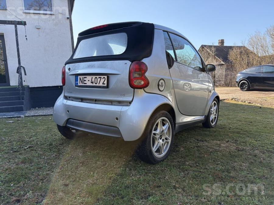 Pelēks Smart Fortwo 2005 Tukums, ar dzinēja tilpumu 0.80 L un nobraukumu 177 tūkst. km par 2200 €, foto 5 vietnē AUTOMOTO.COM.LV