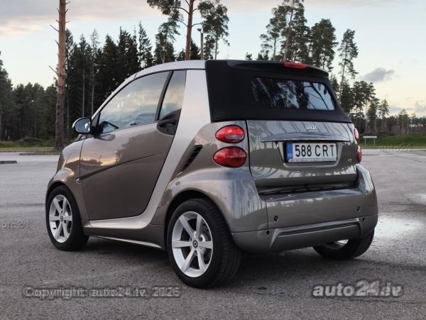 Pelēks Smart Fortwo 2012 Tallina, ar dzinēja tilpumu 0.80 L un nobraukumu 0 tūkst. km par 6600 €, foto 4 vietnē AUTOMOTO.COM.LV
