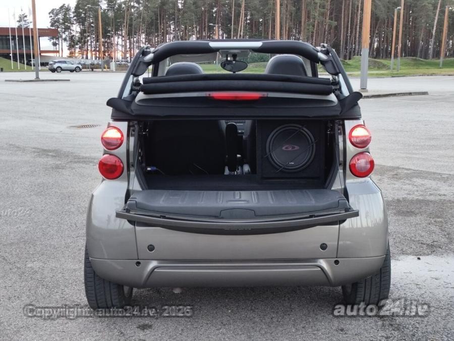 Pelēks Smart Fortwo 2012 Tallina, ar dzinēja tilpumu 0.80 L un nobraukumu 0 tūkst. km par 6600 €, foto 13 vietnē AUTOMOTO.COM.LV