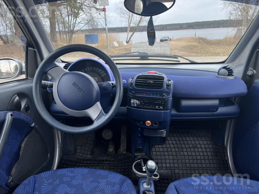 Grey Smart Fortwo 2001 in Riga, with an engine capacity of 0.60 L and mileage of 94 thousand km for 1600 €, photo 8 on AUTOMOTO.COM.LV