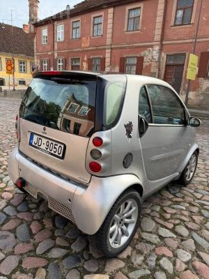 Grey Smart Fortwo 2001 in Kuldiga, with an engine capacity of 0.60 L and mileage of 95 thousand km for 1250 €, photo 4 on AUTOMOTO.COM.LV