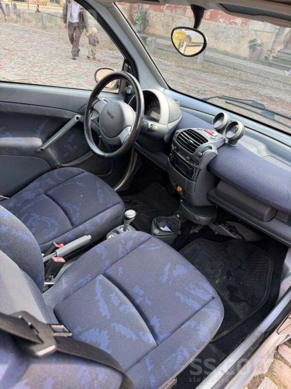 Grey Smart Fortwo 2001 in Kuldiga, with an engine capacity of 0.60 L and mileage of 95 thousand km for 1250 €, photo 7 on AUTOMOTO.COM.LV