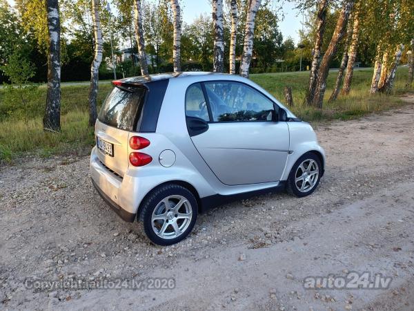 Grey Smart Fortwo 2010 in Riga, with an engine capacity of 1.00 L and mileage of 61 thousand km for 4000 €, photo 3 on AUTOMOTO.COM.LV