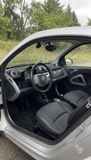 Grey Smart Fortwo 2012 in Kaunas, with an engine capacity of 1.00 L and mileage of 76 thousand km for 3700 €, photo 7 on AUTOMOTO.COM.LV