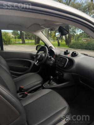 Pelēks Smart Fortwo 2021 Jelgava, ar dzinēja tilpumu 0.00 L un nobraukumu 37 tūkst. km par 8200 €, foto 5 vietnē AUTOMOTO.COM.LV