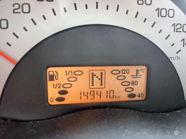 Grey Smart Fortwo 2006 in Jonava, with an engine capacity of 0.70 L and mileage of 149 thousand km for 1500 €, photo 8 on AUTOMOTO.COM.LV