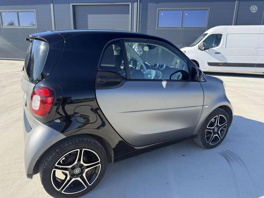 Pelēks Smart Fortwo 2016 Klaipėda, ar dzinēja tilpumu 1.00 L un nobraukumu 62 tūkst. km par 6900 €, foto 6 vietnē AUTOMOTO.COM.LV