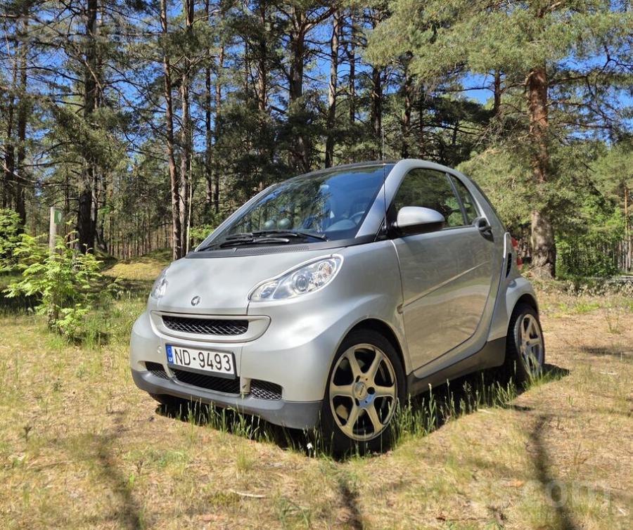 Smart Fortwo 2010 Rīga, ar dzinēja tilpumu 1.00 L un nobraukumu 62 tūkst. km par 3750 €, foto 1 vietnē AUTOMOTO.COM.LV