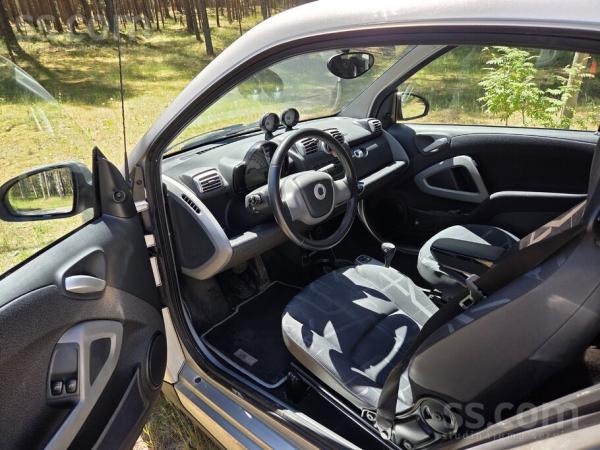 Smart Fortwo 2010 Rīga, ar dzinēja tilpumu 1.00 L un nobraukumu 62 tūkst. km par 3750 €, foto 5 vietnē AUTOMOTO.COM.LV
