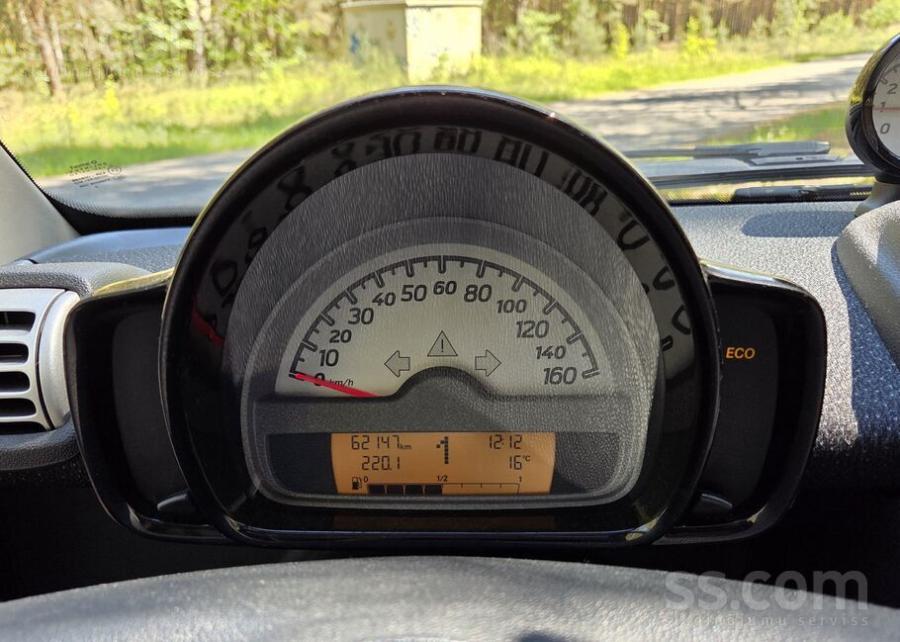 Smart Fortwo 2010 Rīga, ar dzinēja tilpumu 1.00 L un nobraukumu 62 tūkst. km par 3750 €, foto 7 vietnē AUTOMOTO.COM.LV